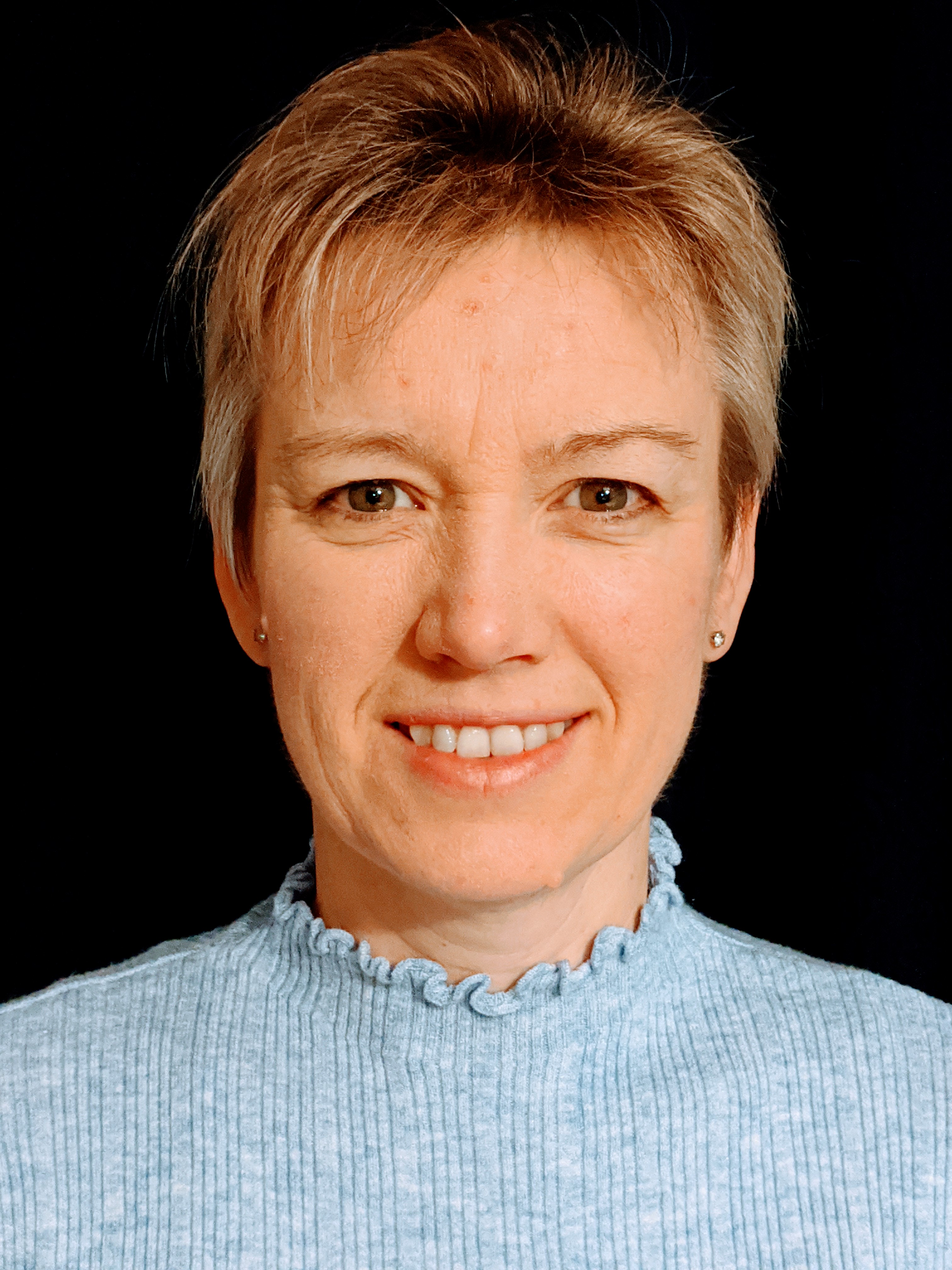 About Julia – Julia Osfield Yoga